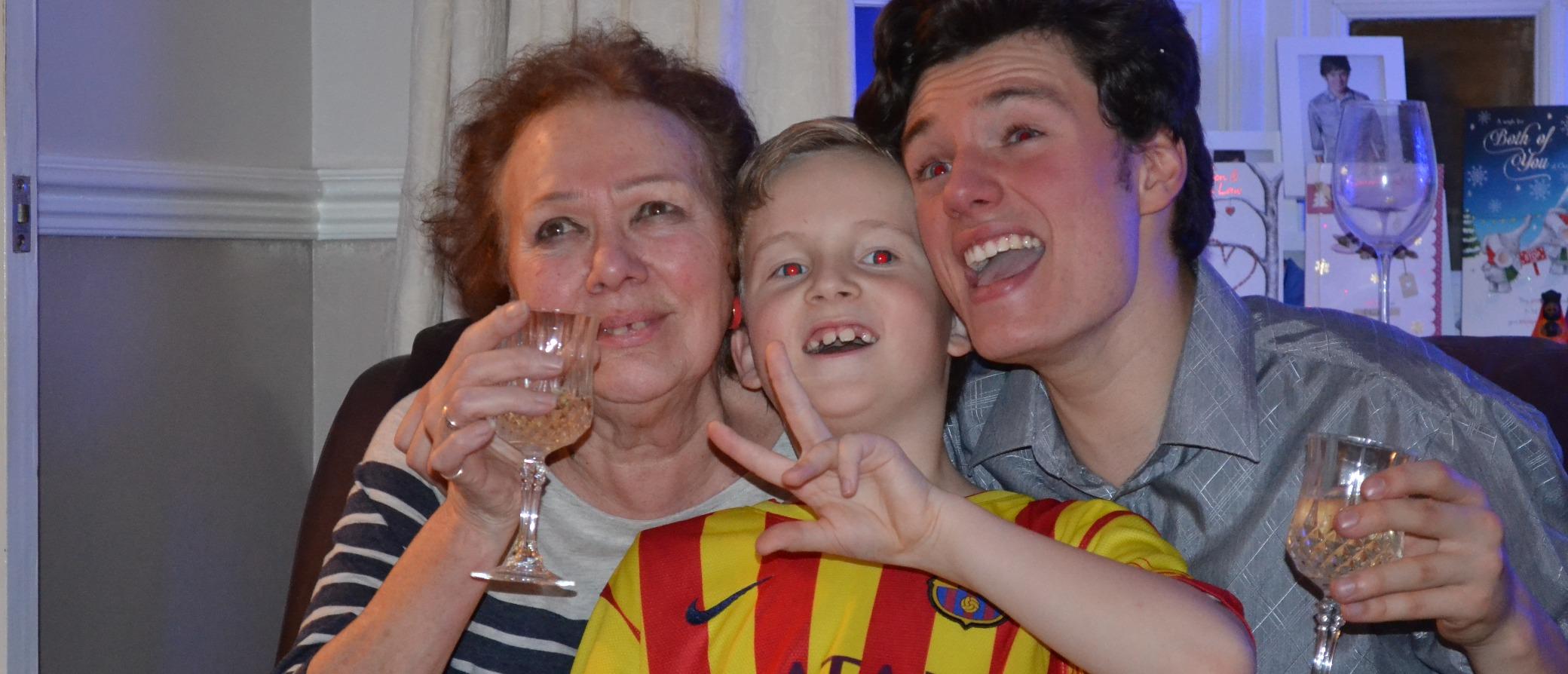 Team Oldham's year of fundraising for Doris | St Oswald’s Hospice