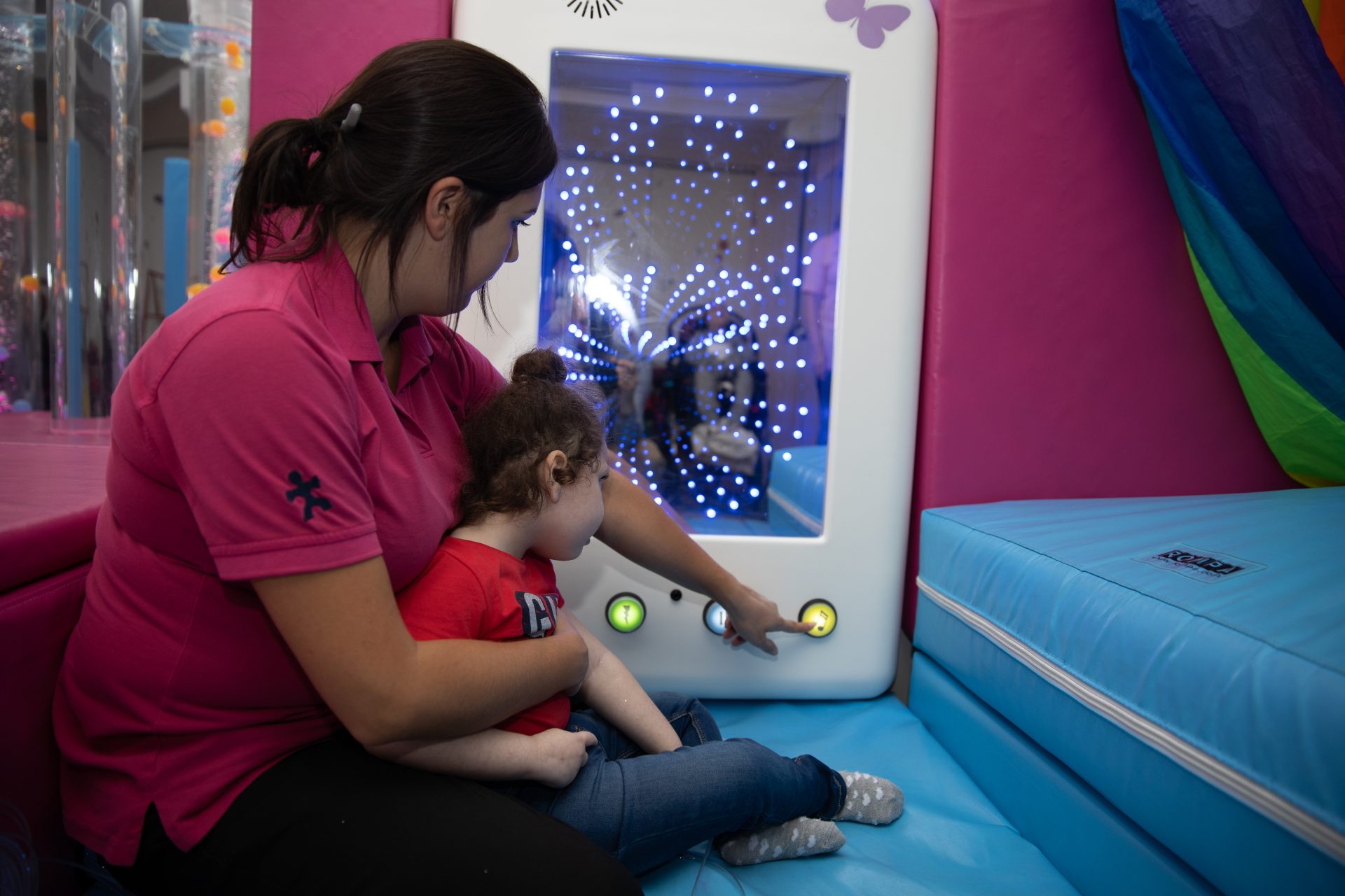 Kans and Kandy help to make our sensory room sparkle | St Oswald’s Hospice